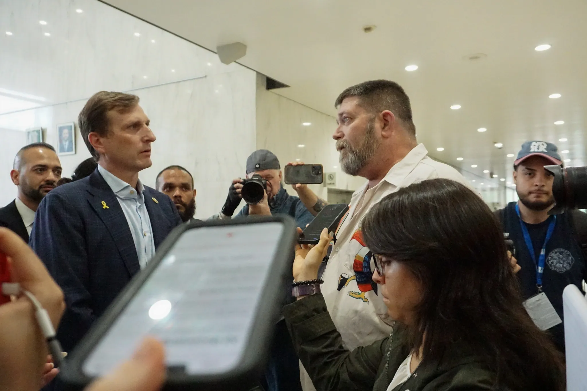 Members of Congress Sue ICE to Access Shadowy Federal Plaza Lockup
