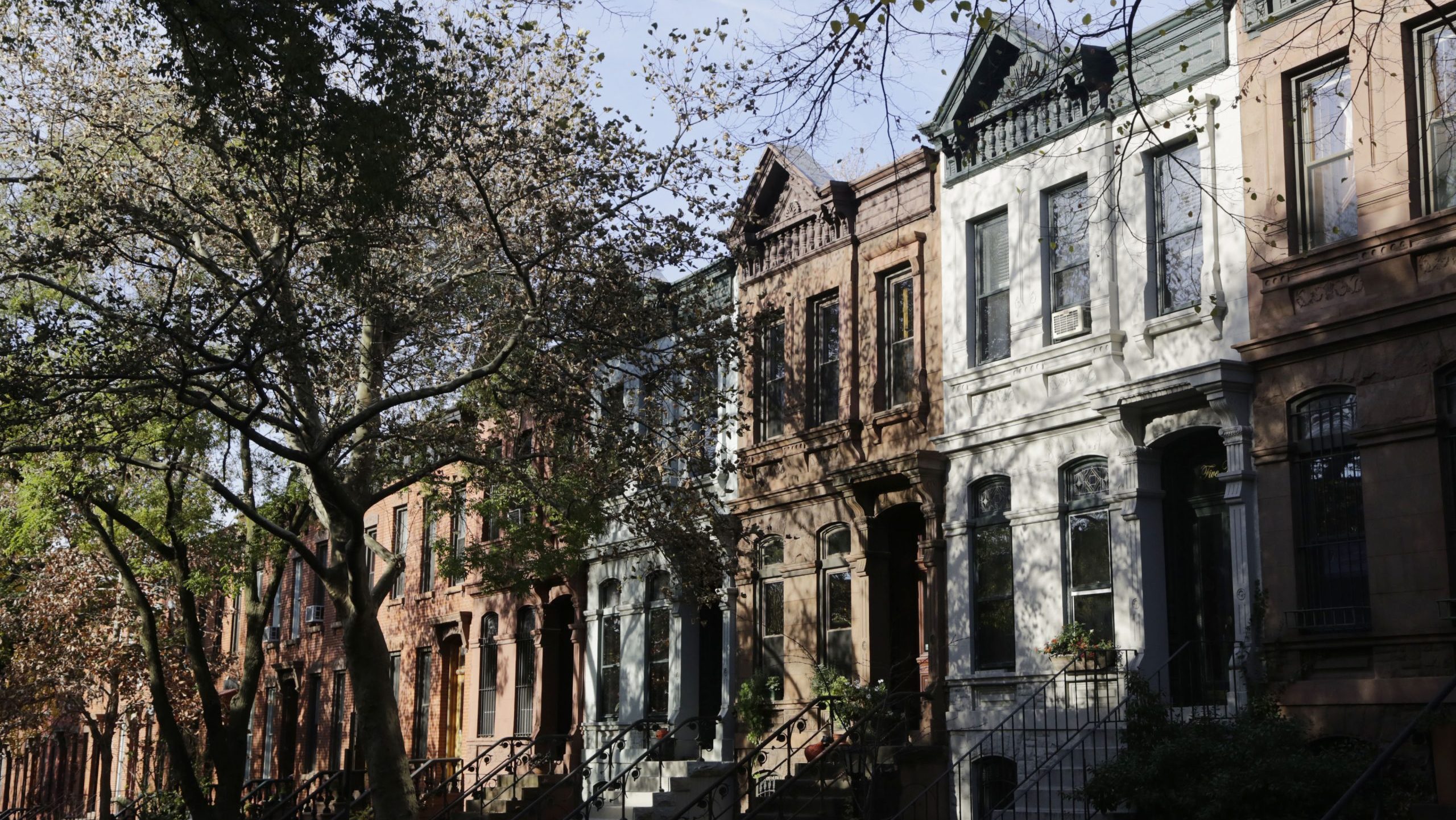 What Immigrant New Yorkers Need to Know About Deed Theft